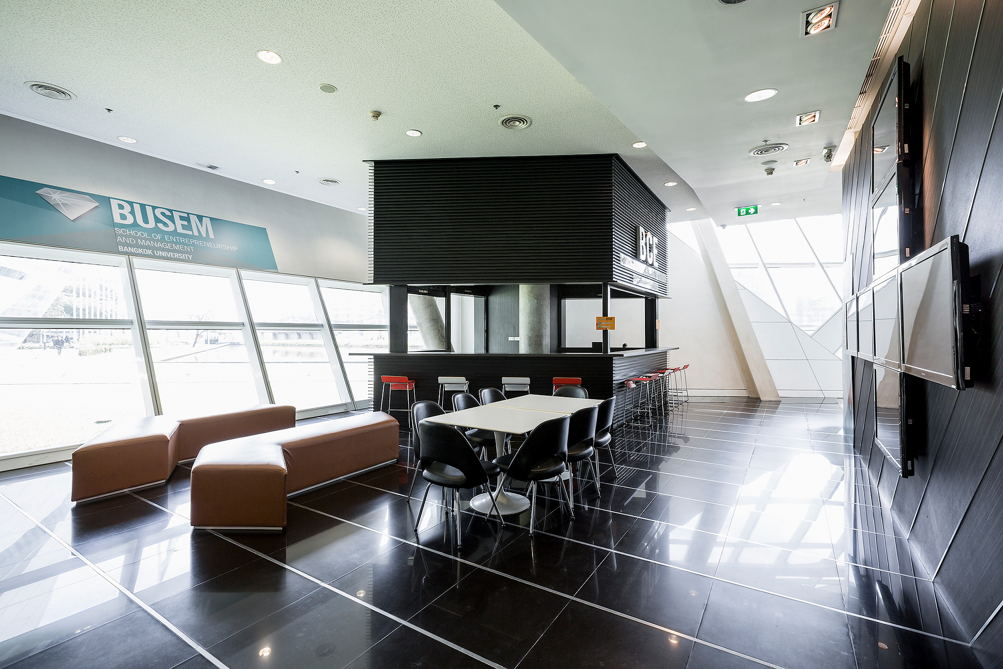 สาขาวิชาความเป็นผู้ประกอบการ BUSEM หลักสูตรปริญญาโท | ม.กรุงเทพ